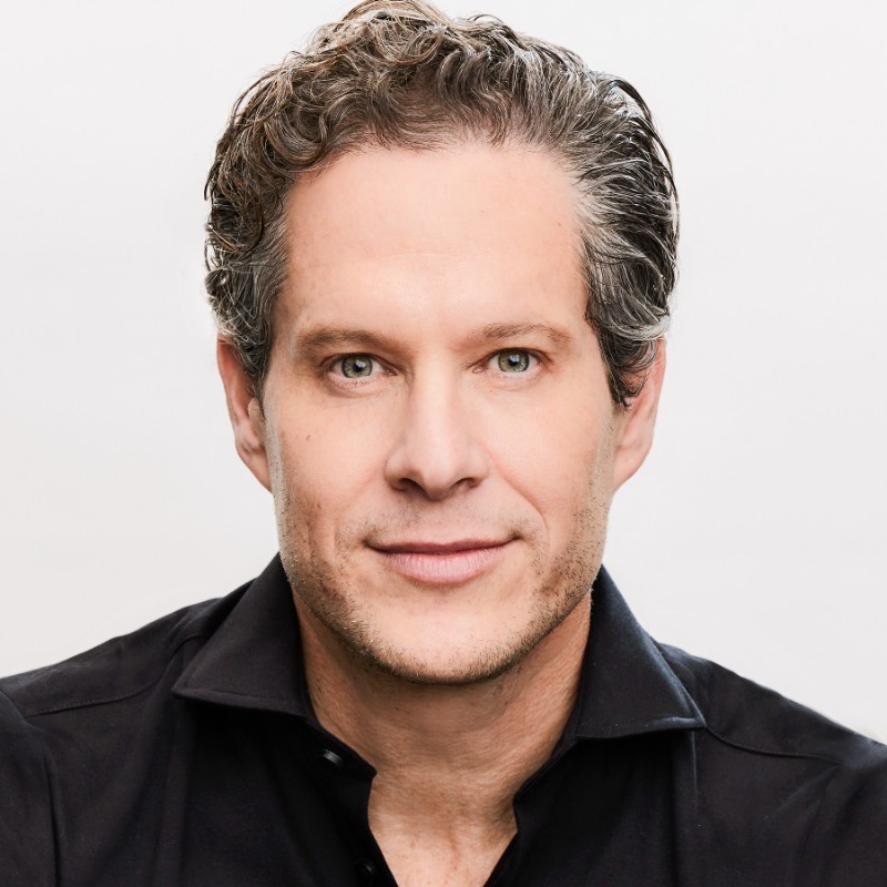 Canada's first-ever TikTok SmallBiz Pop-up launched at Toronto's Union Station (Interviews/Photos)